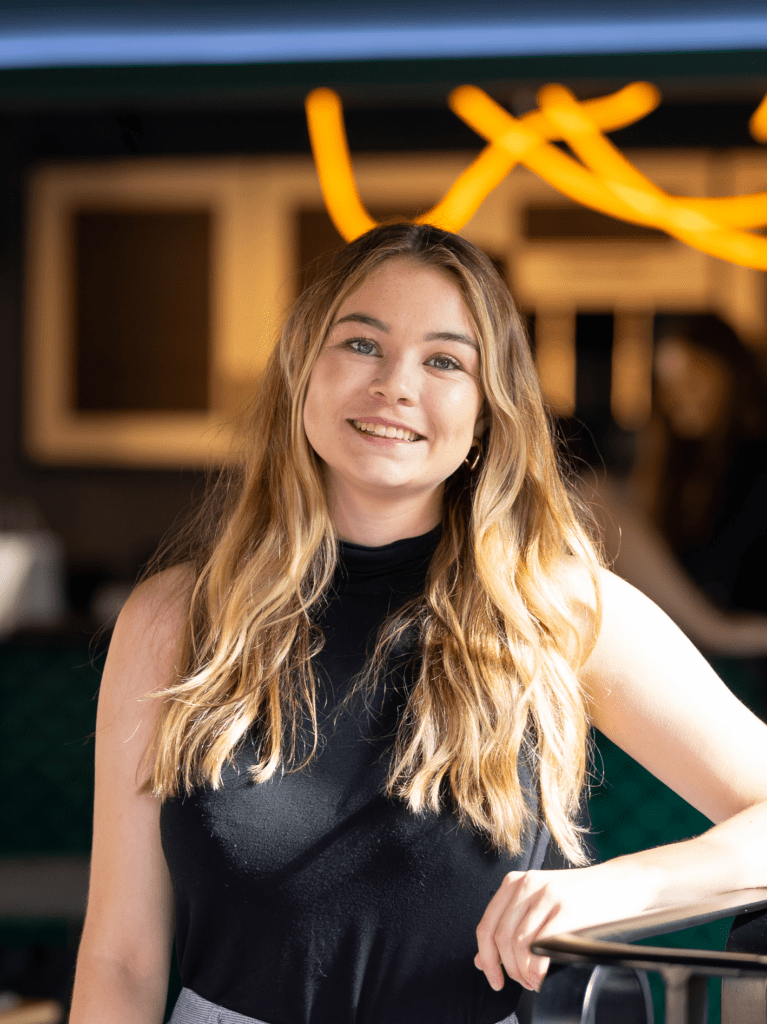 Hannah Gould - Interaction