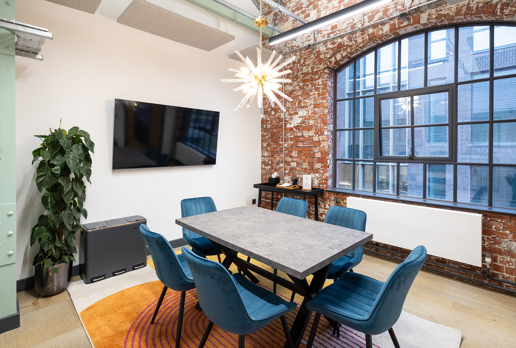 The Interaction guide to hybrid office design - Interaction