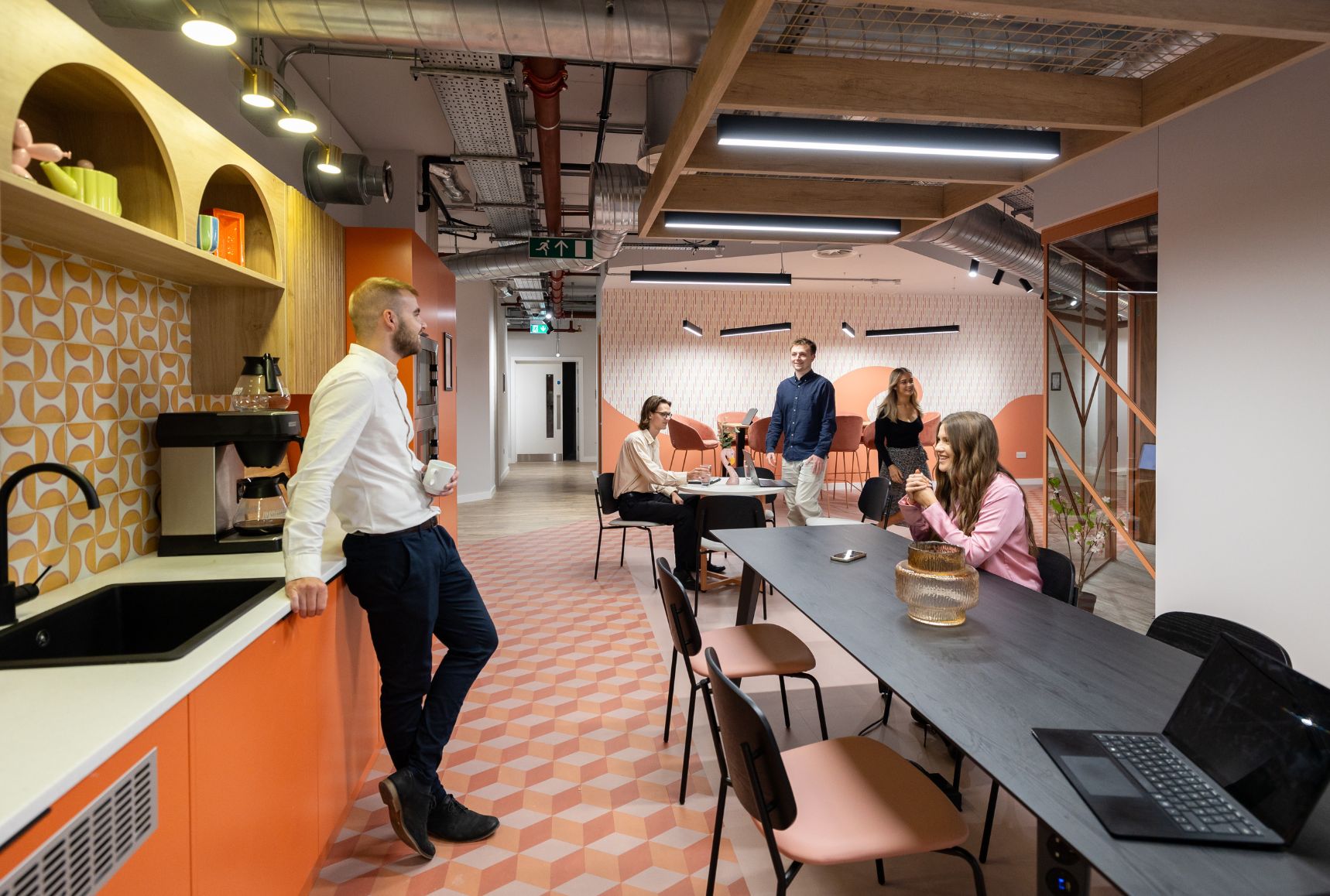Using office design to enhance collaboration - Interaction